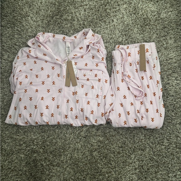 SKIMS | Intimates & Sleepwear | Skims Gingerbread Pj Set | Poshmark